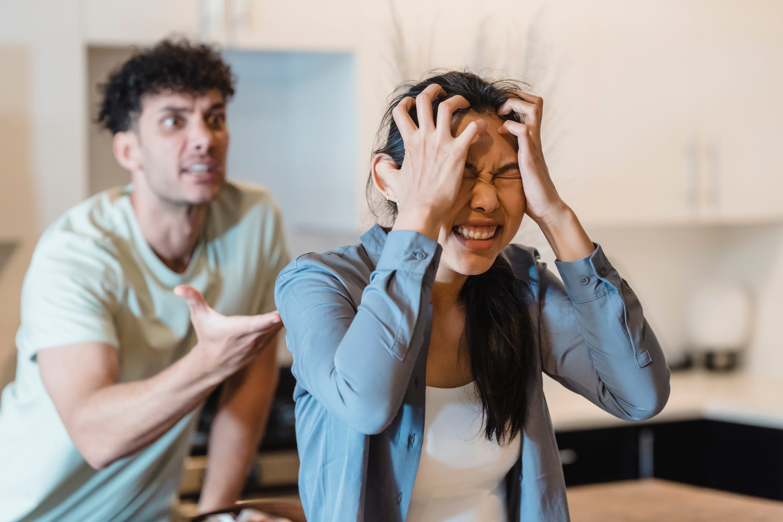 Η ΑΘΕΑΤΗ ΒΙΑ ΣΤΙΣ ΣΥΝΤΡΟΦΙΚΕΣ ΣΧΕΣΕΙΣ - Psychology Time | Αλεξία ...